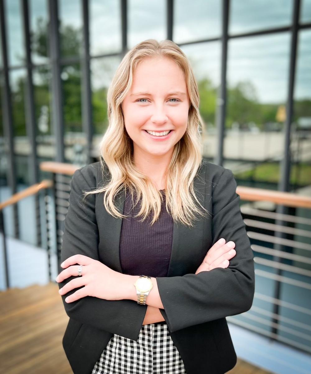 Sarah Tepper-Fazzari | Fortis Wealth Group